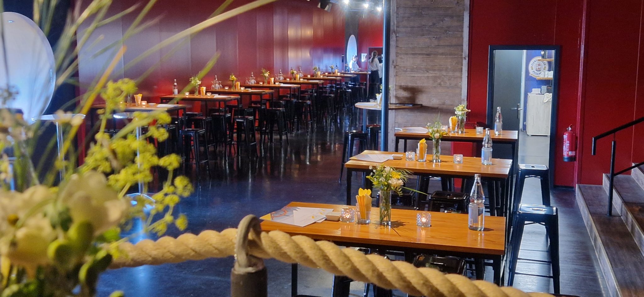 Startseite - Lore & Lay Theaterfrachter Kiel